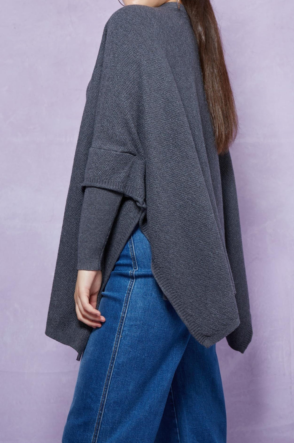 Carson Poncho - Raven